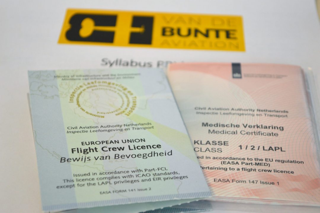 Light Aircraft Pilot License - Van de Bunte Aviation B.V.